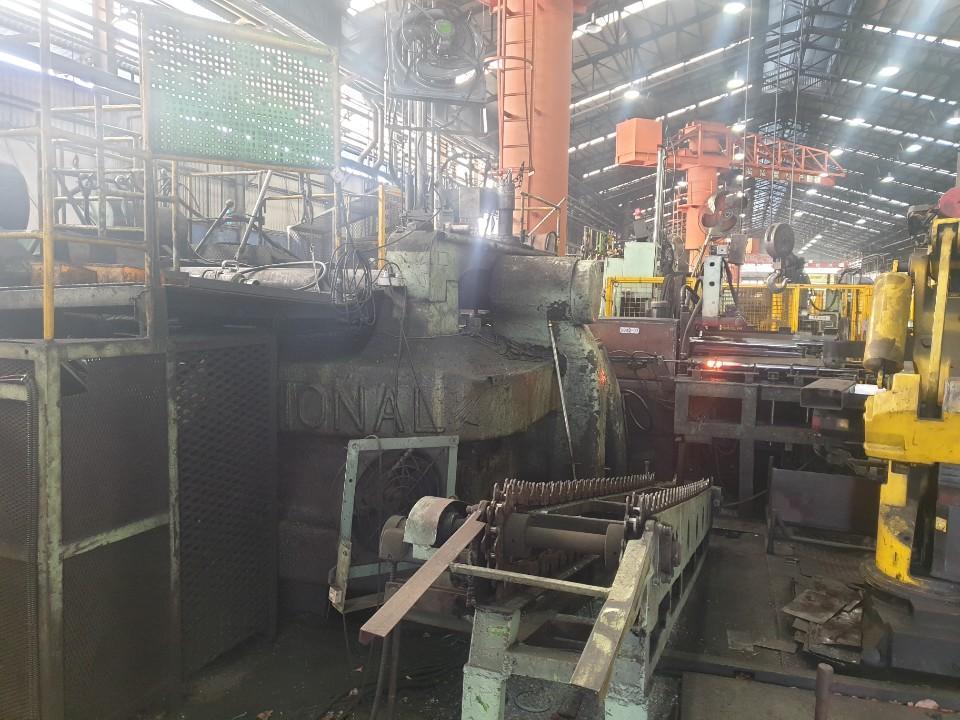 National 6″ Upsetter Machine | Hariton Machinery Company, Inc.