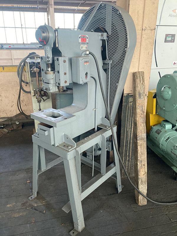 10 TON WHITNEY-JENSEN DEEP THROAT PUNCH PRESS MODEL 129 - Federal Equipment