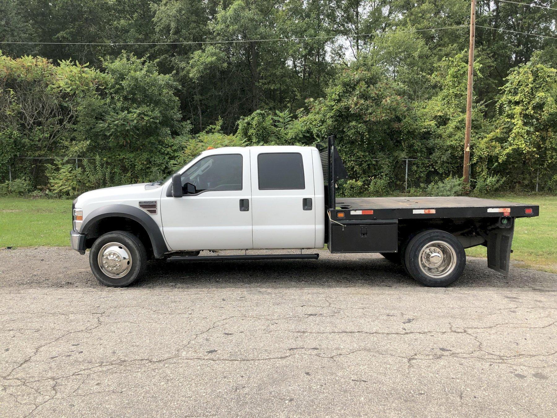 2008 FORD F-550 FLAT BED TRUCK: STOCK #12641