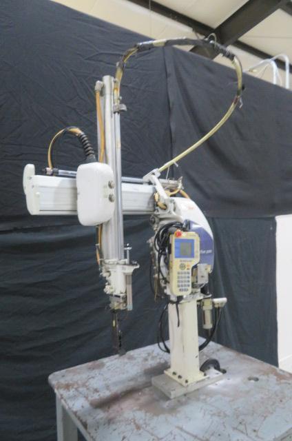 Yushin Used HOP Five 550X Sprue Picker, Yr. 2008, 550mm, 110V | Zag ...