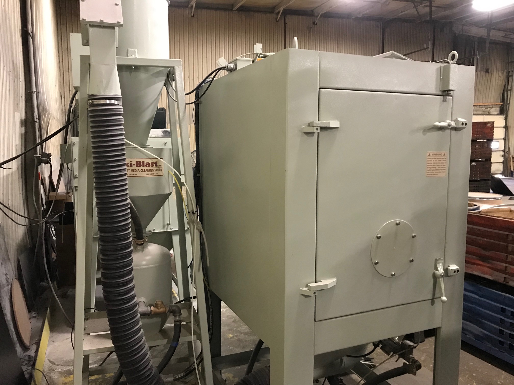 Maxi-Blast Pressure Dry Hone Cabinet w/ Dust Collector - FP Miller