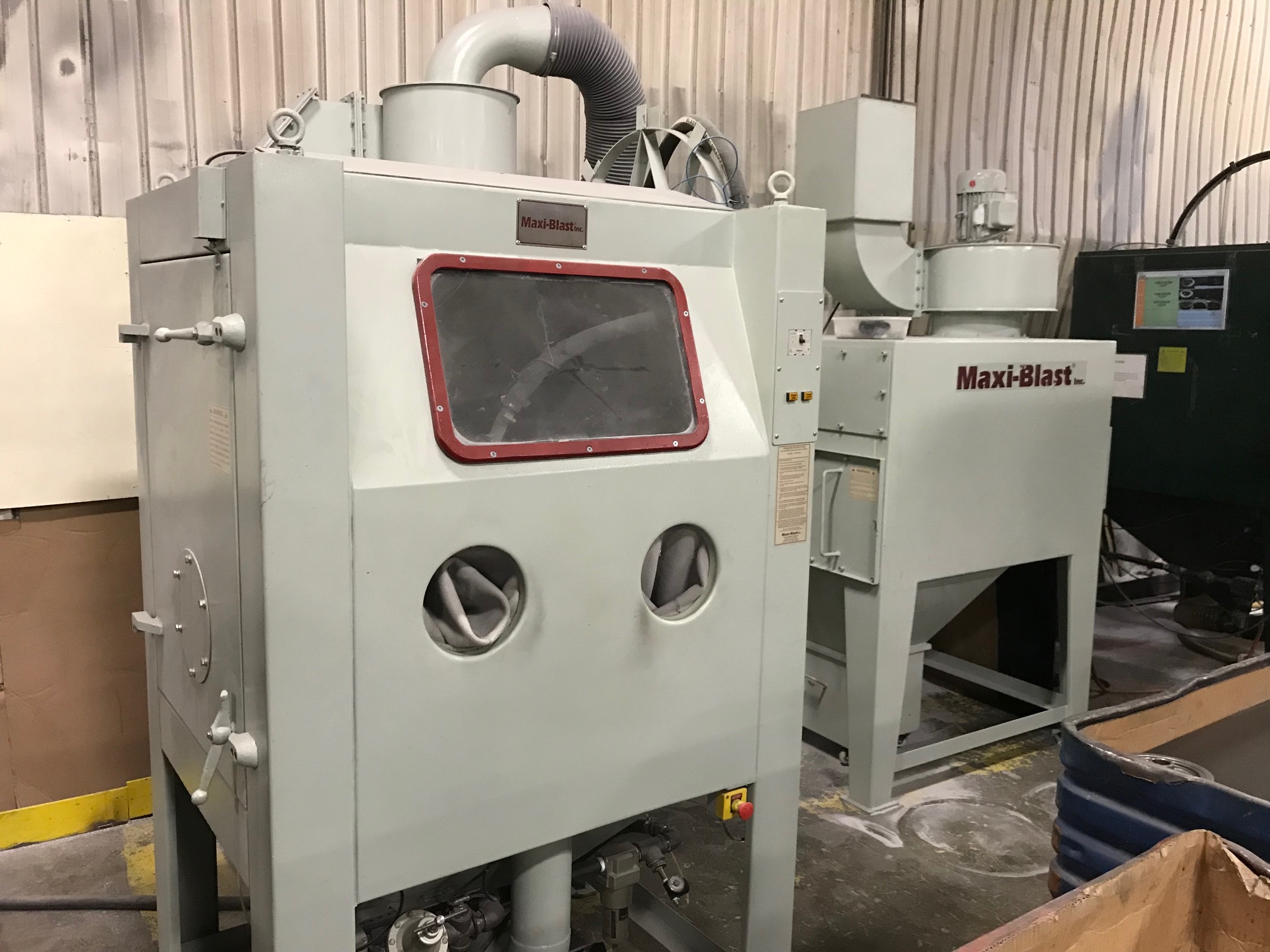 Maxi-Blast Pressure Dry Hone Cabinet w/ Dust Collector - FP Miller