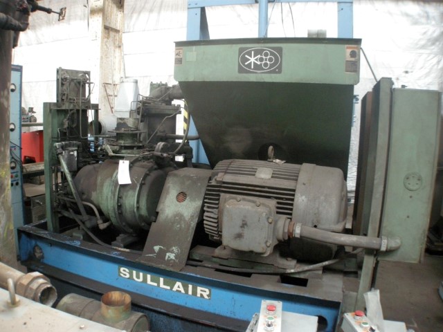 Sullair 150 HP Rotary Screw Air Compressor | G-2000 Inc.