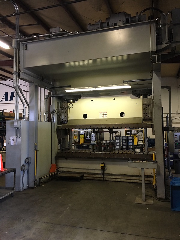 750 Ton Pacific Hydraulic 2 Post Press | G-2000 Inc.