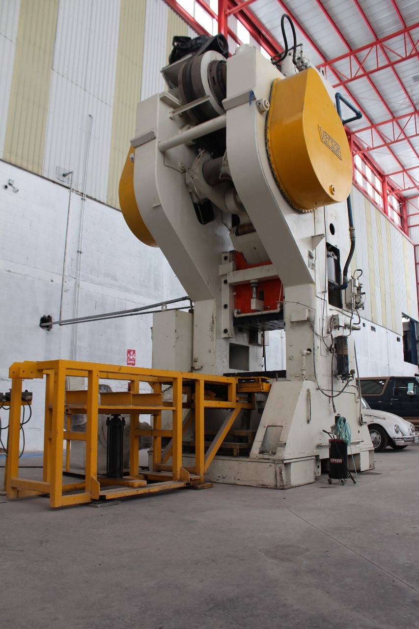 1200 Ton Verson Knuckle Joint Press | G-2000 Inc.