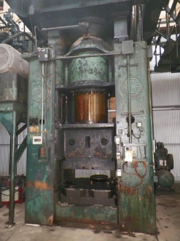Lake Erie 1000 Ton Hydraulic press | G-2000 Inc.