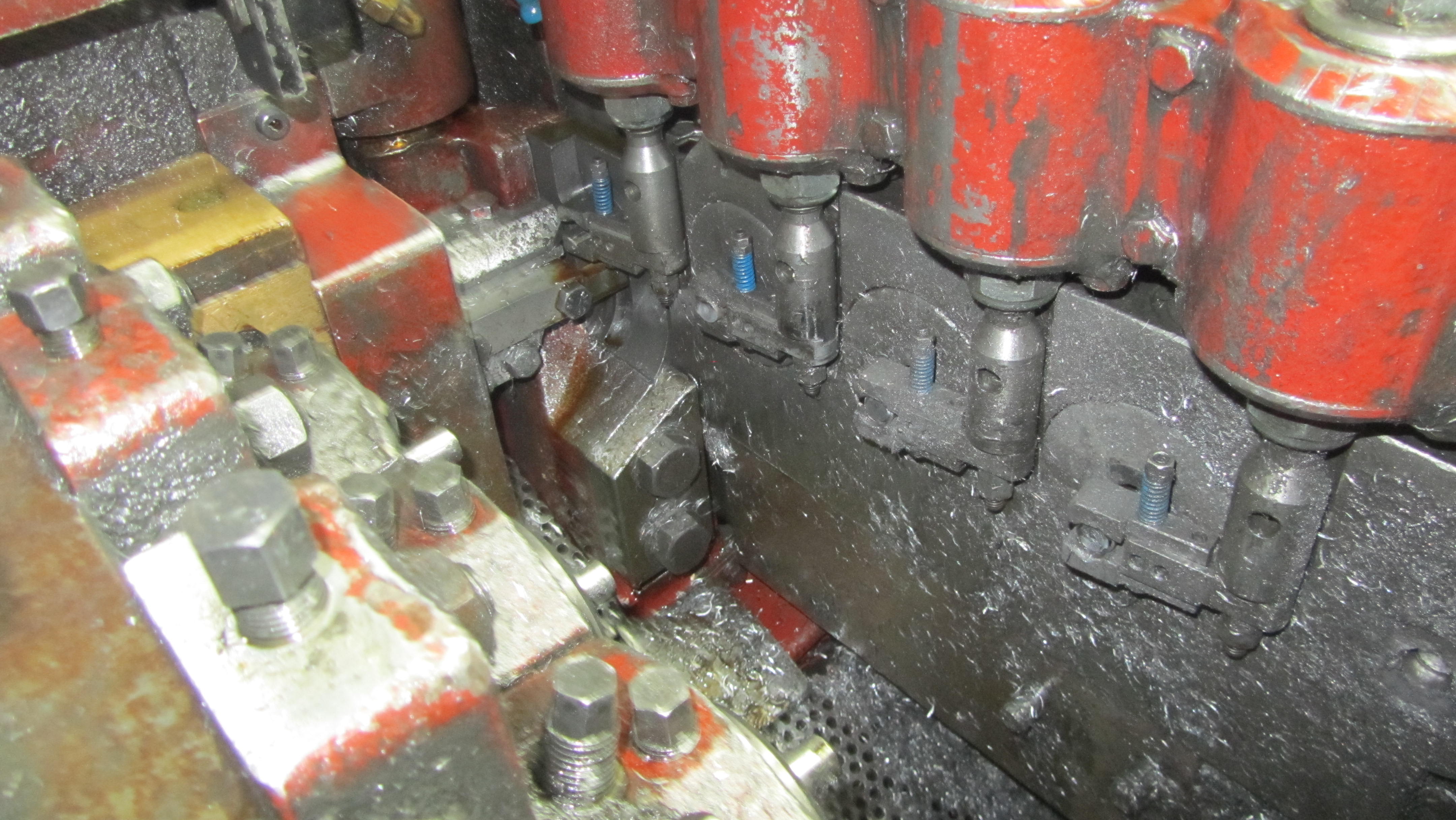 1/2″ National Model 124 Four Die High Speed Cold Nut Former | Hariton ...