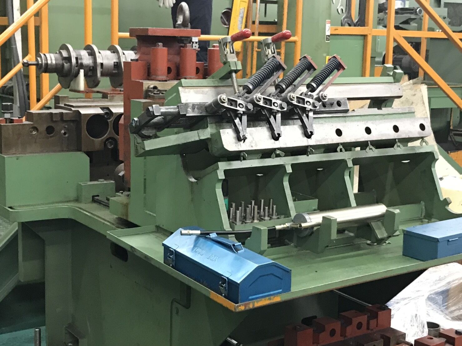 5/8″ National Formax FX2000 Model FX53L 3 Die Progressive Cold Former ...