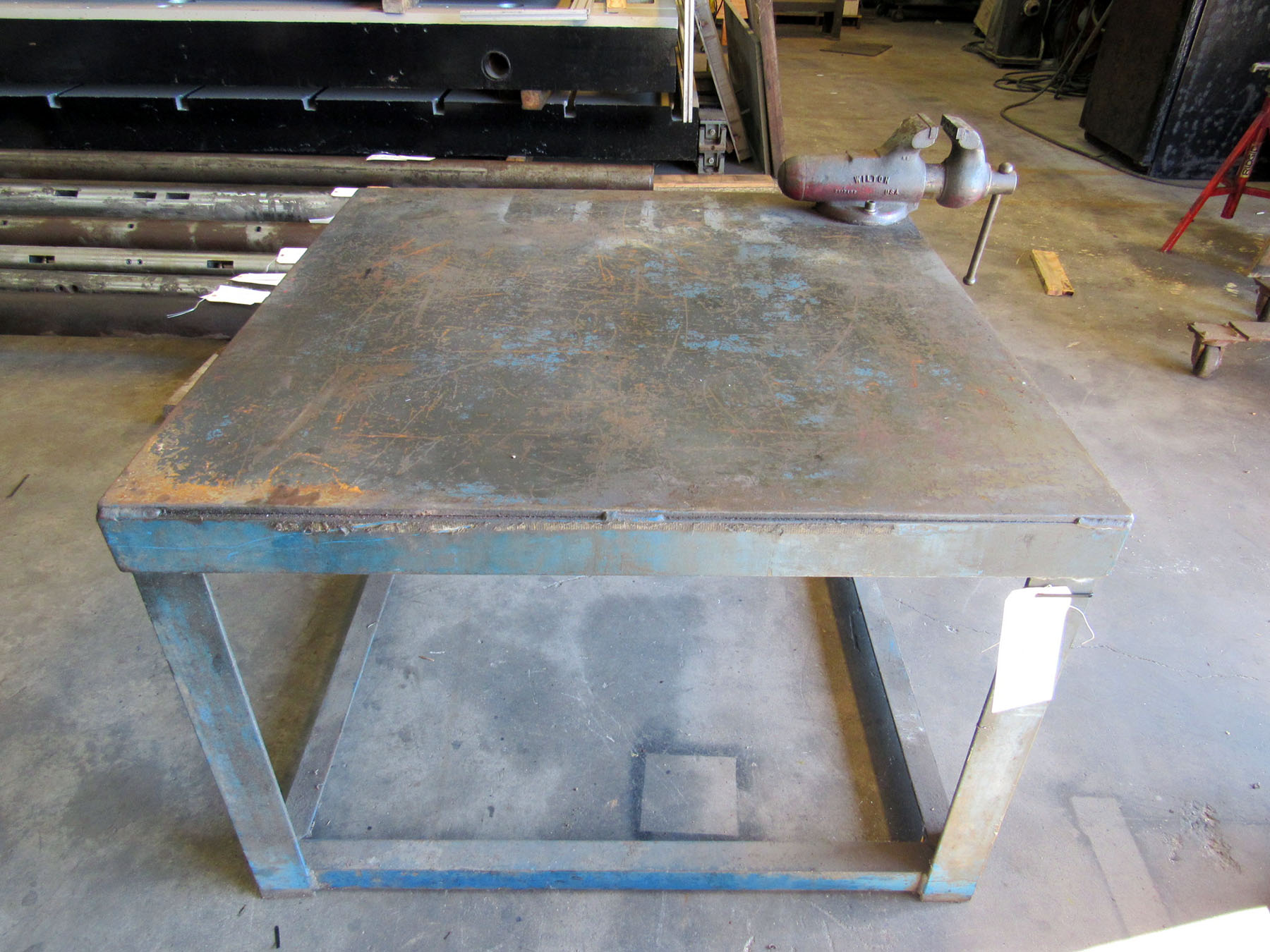 USED, HEAVY DUTY METAL TABLE WITH VISE | Harris Machine Tools