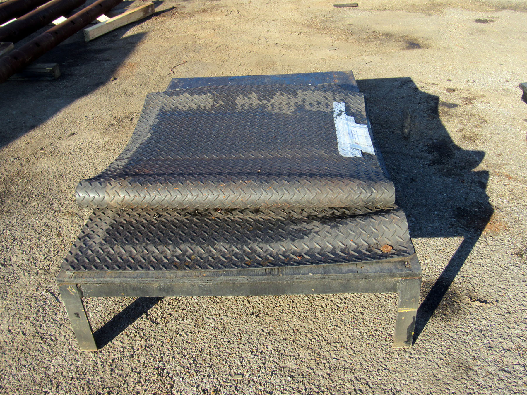 USED, SET OF TWO OPERATOR STANDS | Harris Machine Tools