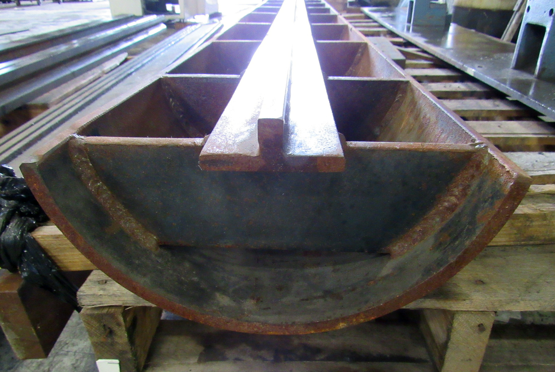 USED, 120″ LONG RADIUS BENDING DIE FOR PRESS BRAKE | Harris Machine Tools