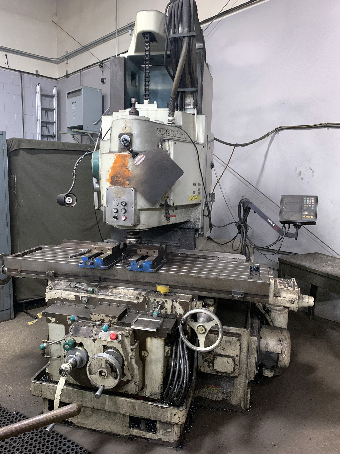 Millers, Vertical | Harris Machine Tools