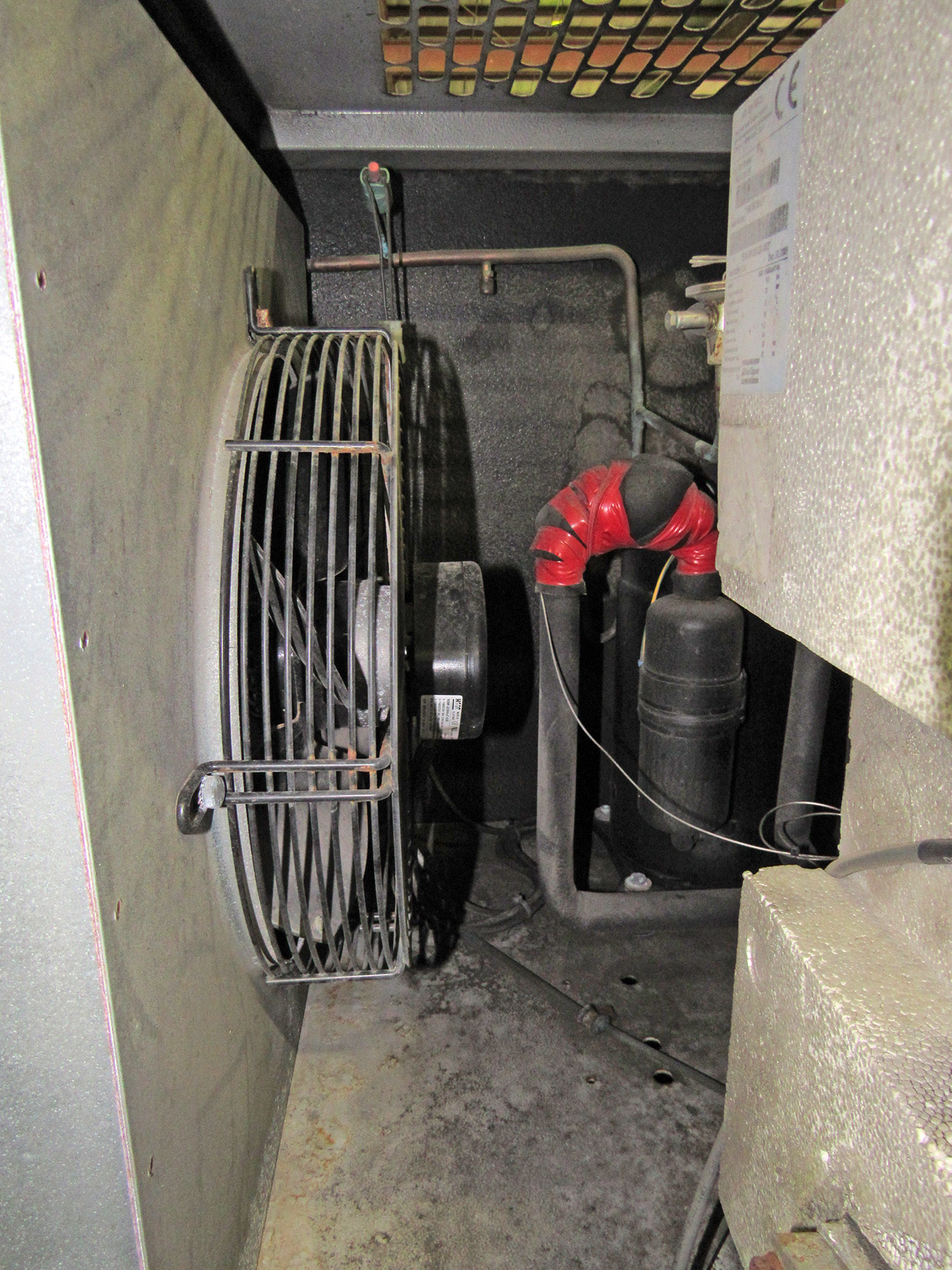 USED, ATLAS COPCO MODEL GA37+FF OIL-INJECTED ROTARY SCREW AIR ...