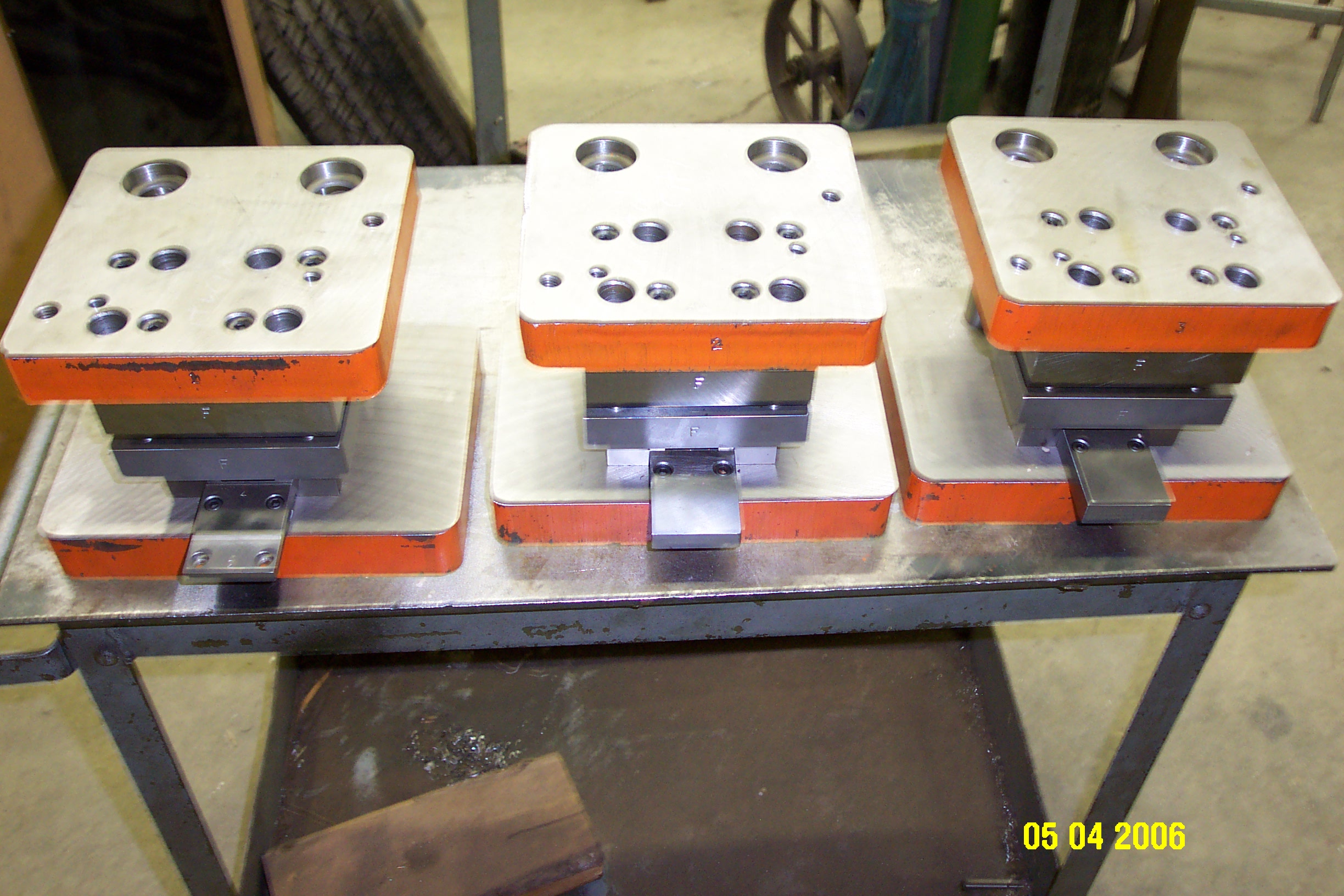 Injection Molding Machines | Machine Hub