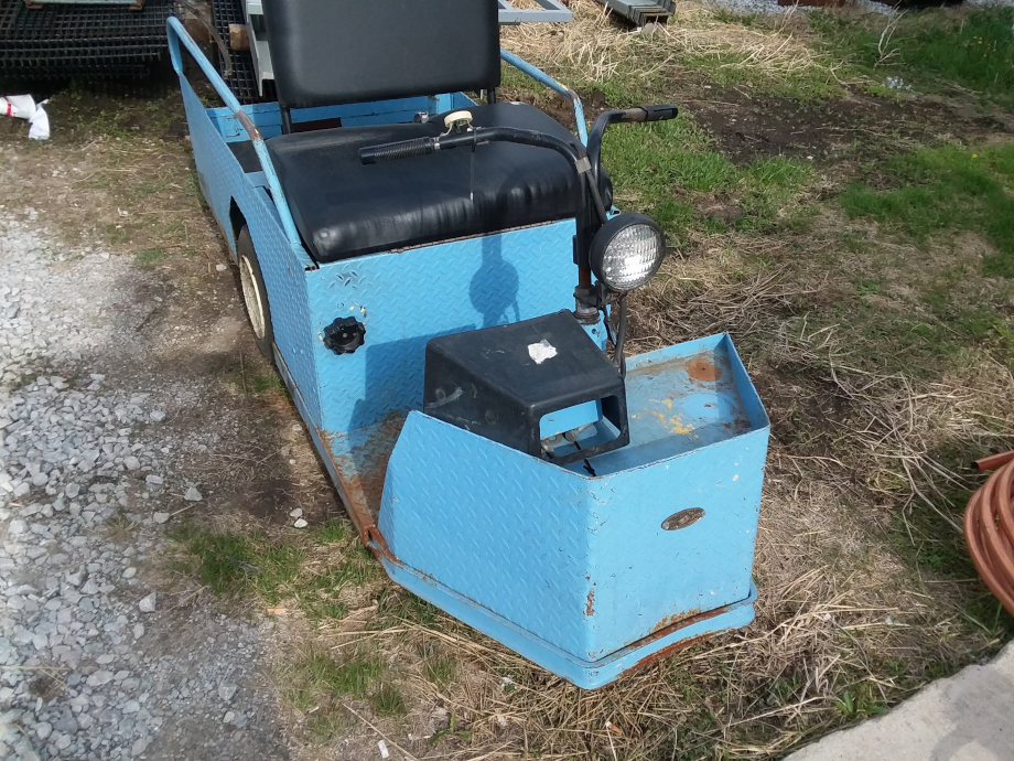 (1) PREOWNED CUSHMAN ELECTRIC POWERED INDUSTRIAL CART, MODEL#: 898320 ...