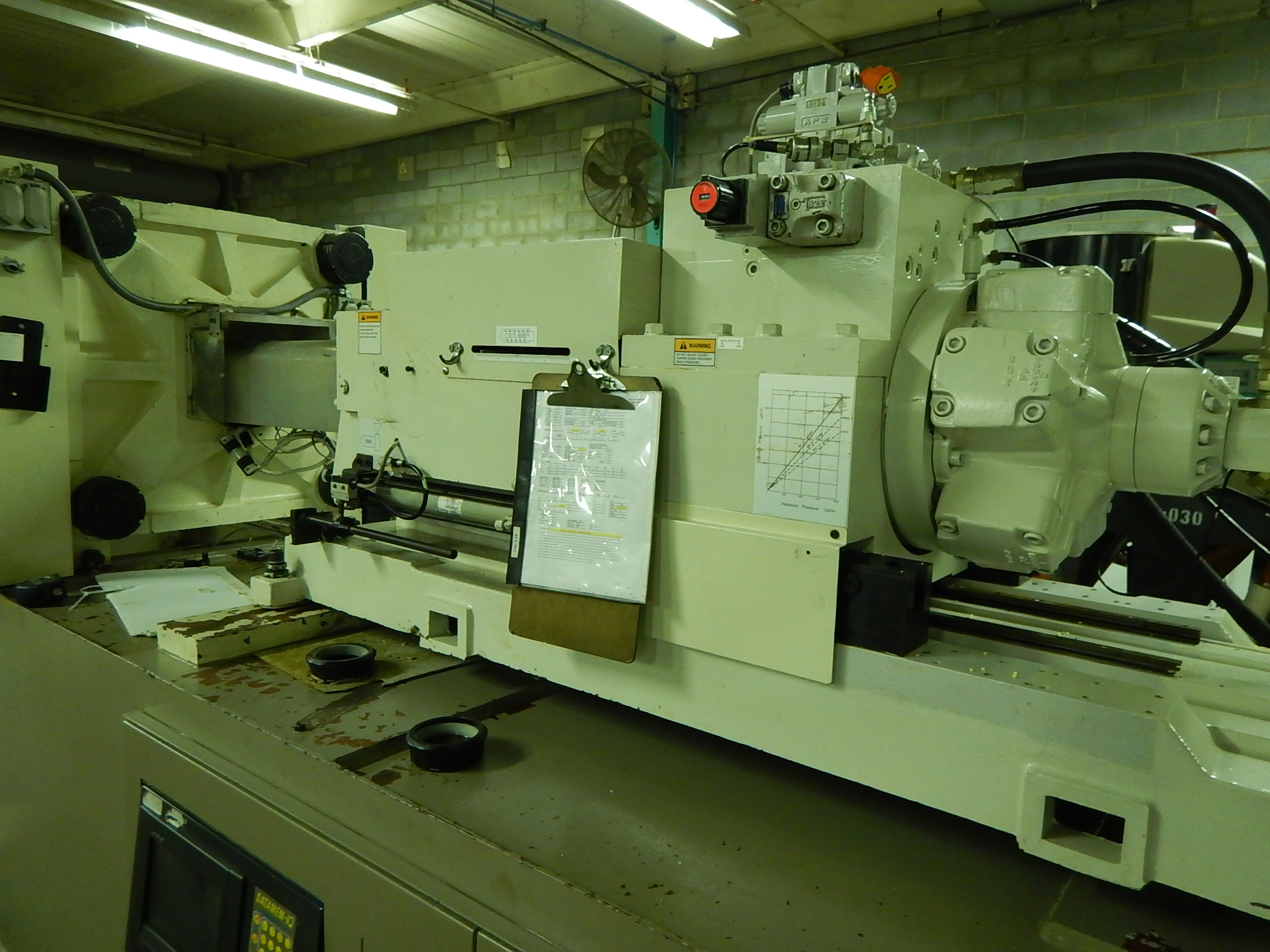 Shinwa-Sekei DM190 Used Injection Molding Machine, 190 ton, Yr. 1999 ...