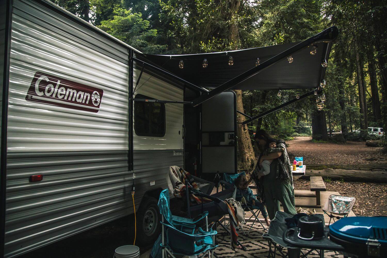 Embrace the Analog With the Coleman Lantern LT 17R - Camping World Blog