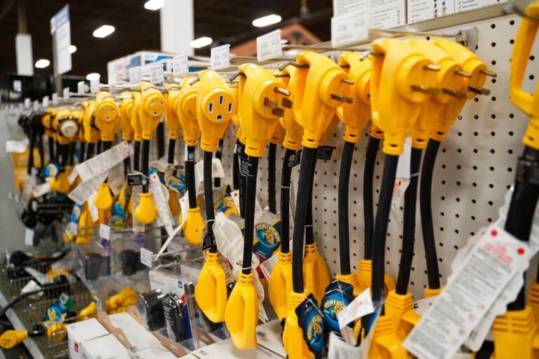 30 Amp vs 50 Amp: What's the Difference? - Camping World Blog