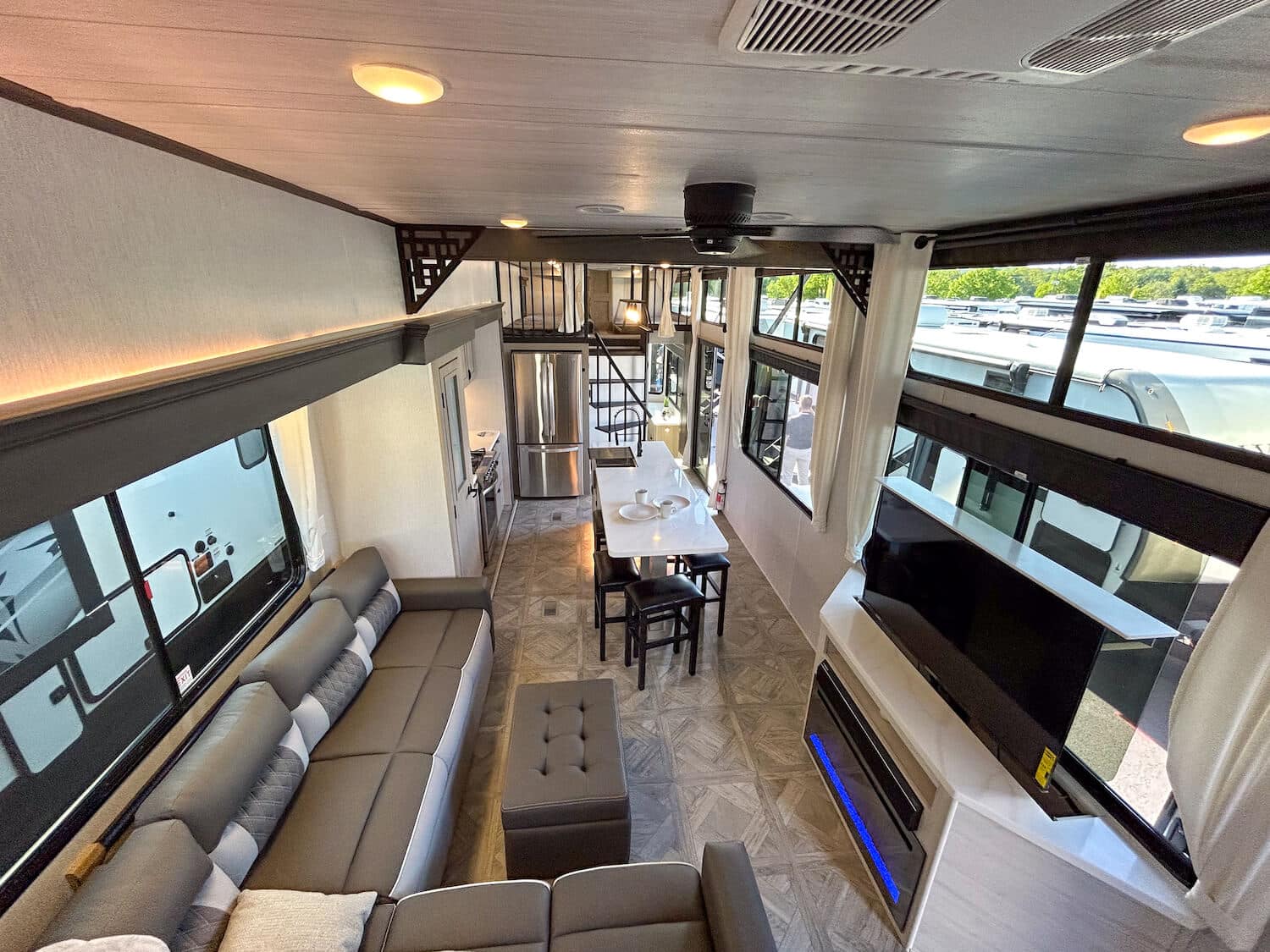 Editors' Choice: Our Favorite RVs from the Hershey RV Show - Camping ...