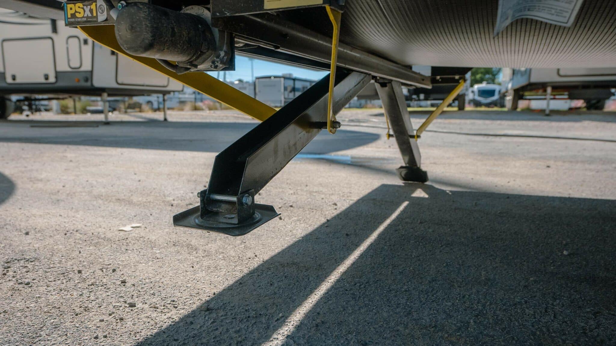Camping World's Best RV Stabilizer Jacks | Camping World Blog