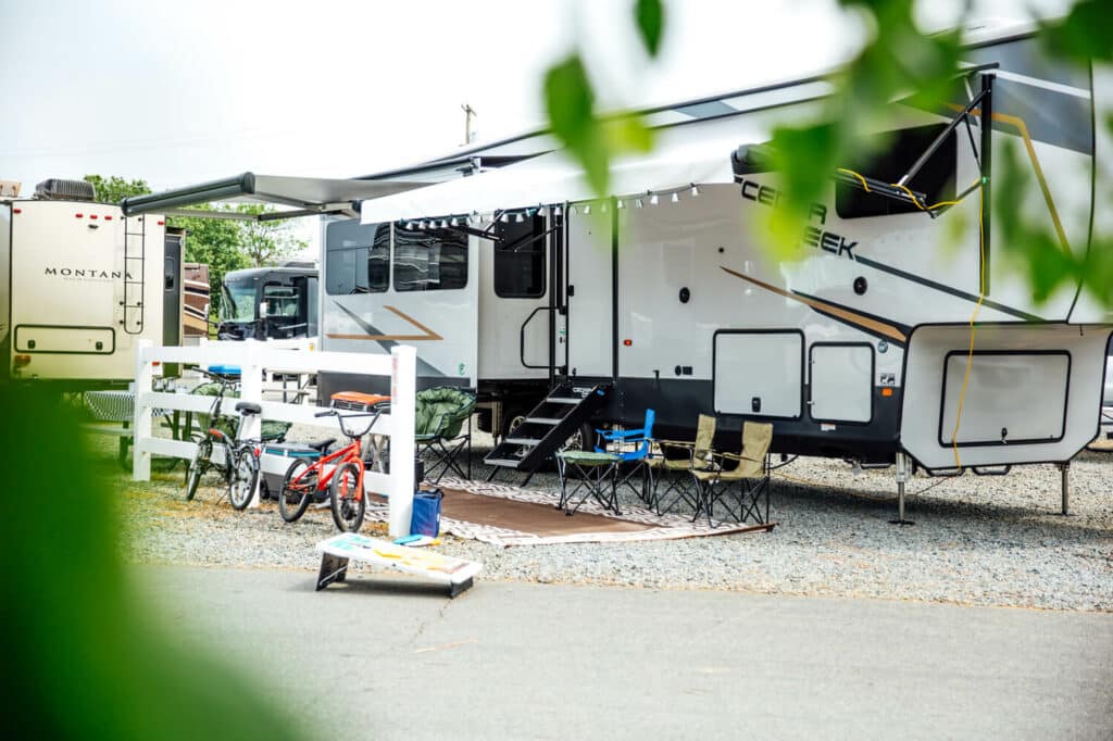 What Is RV Glamping? | Camping World Blog