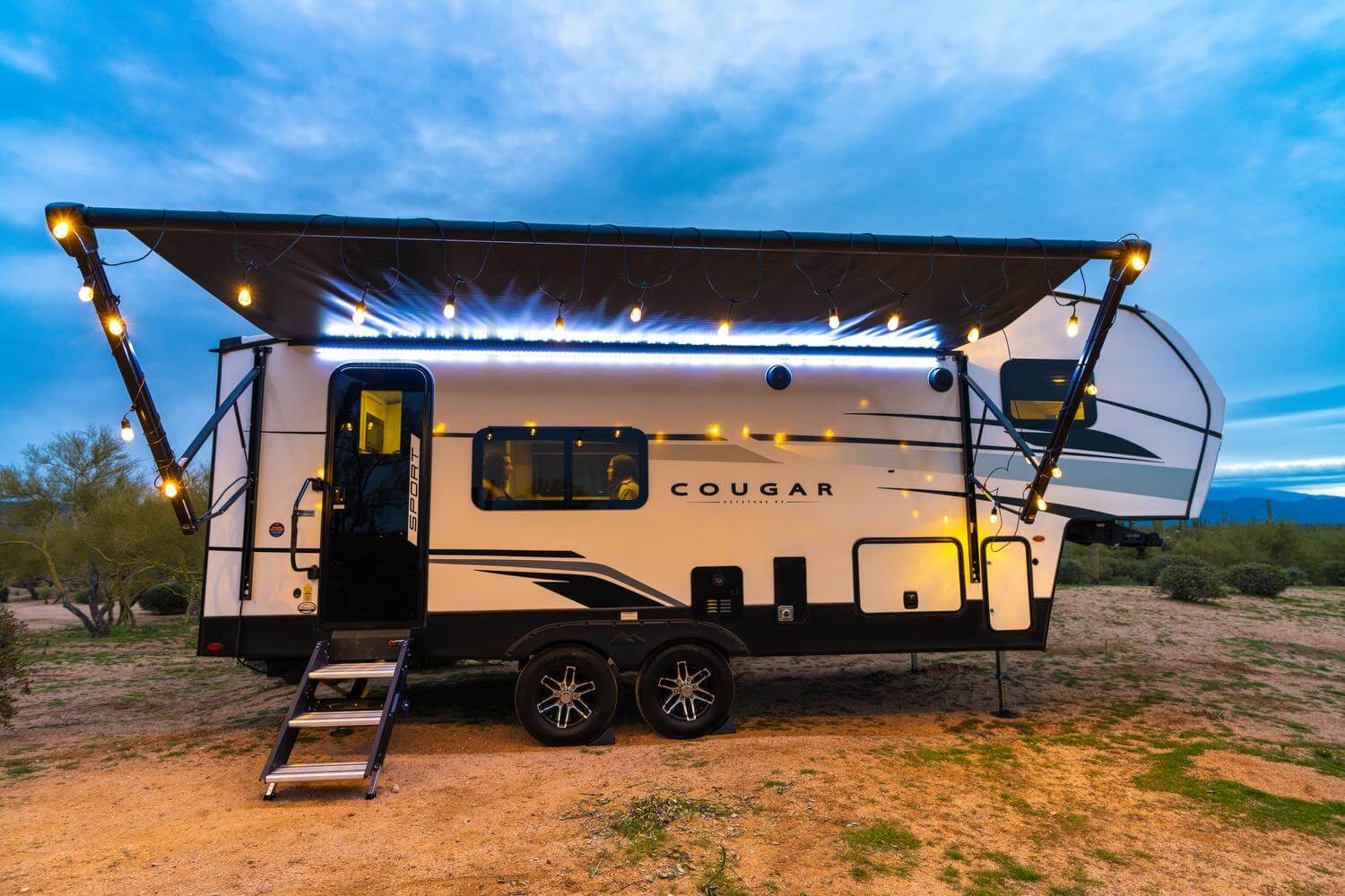 Is a Fifth Wheel Under 30 Feet Your Ideal RV? | Camping World Blog