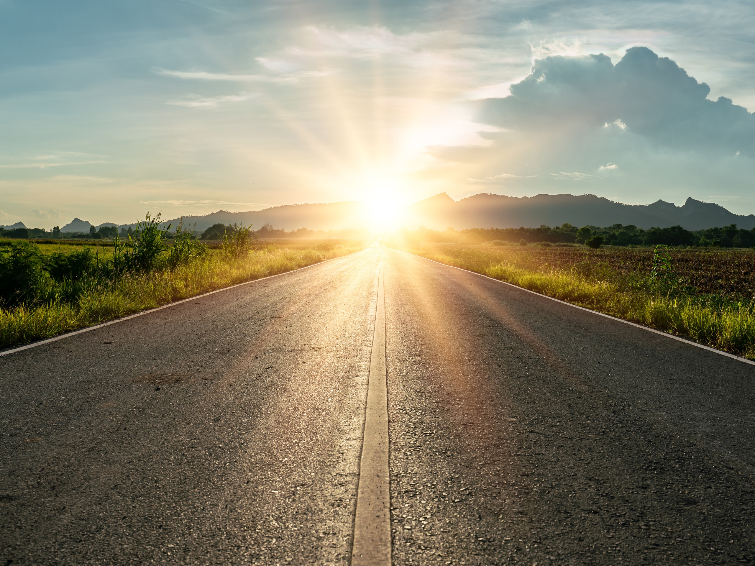 October 2023 - LEO, MEO, GEO: Operators Chart the Multi-Orbit Path ...