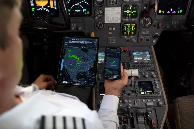 June/July 2020 - Electronic Flight Bag Applications Advance, Including ...