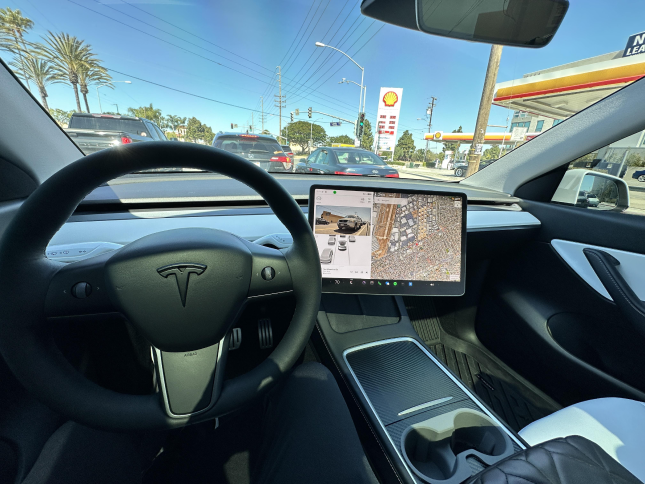 Tilting Screen Kit for Tesla Model 3 & Y – Hub