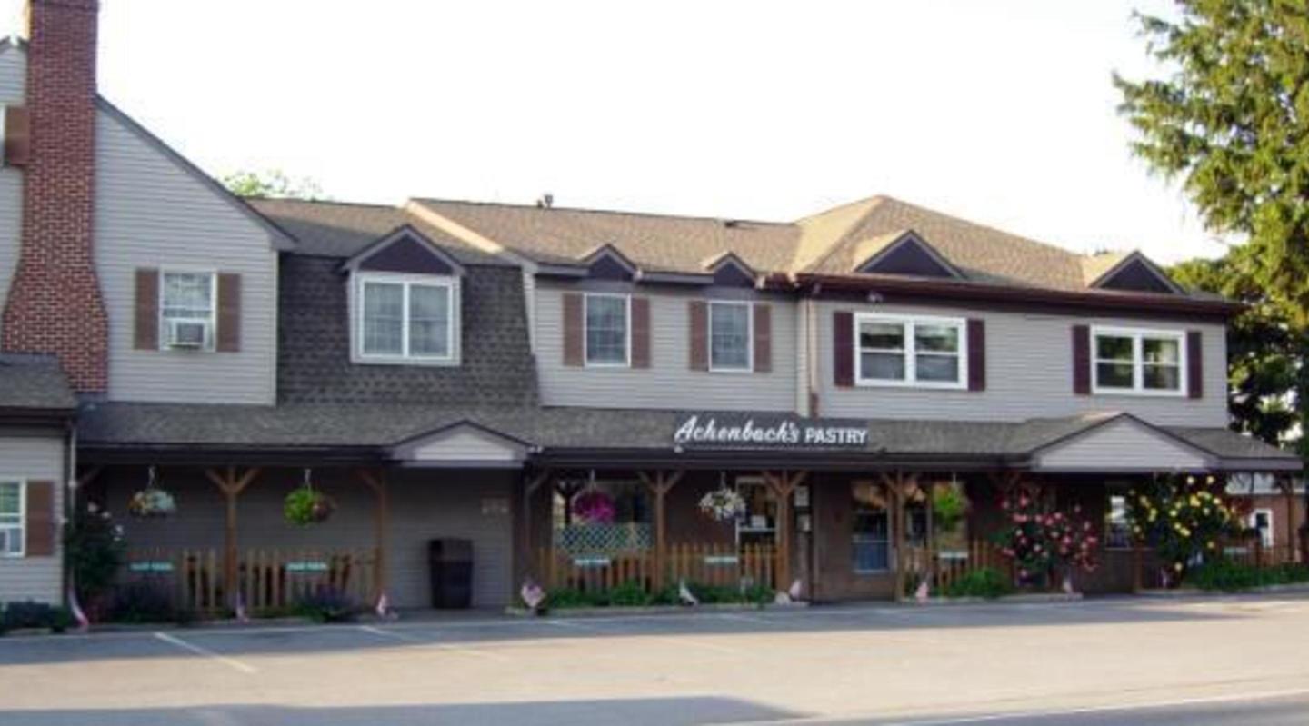 Achenbachs Pastry Inc | Home