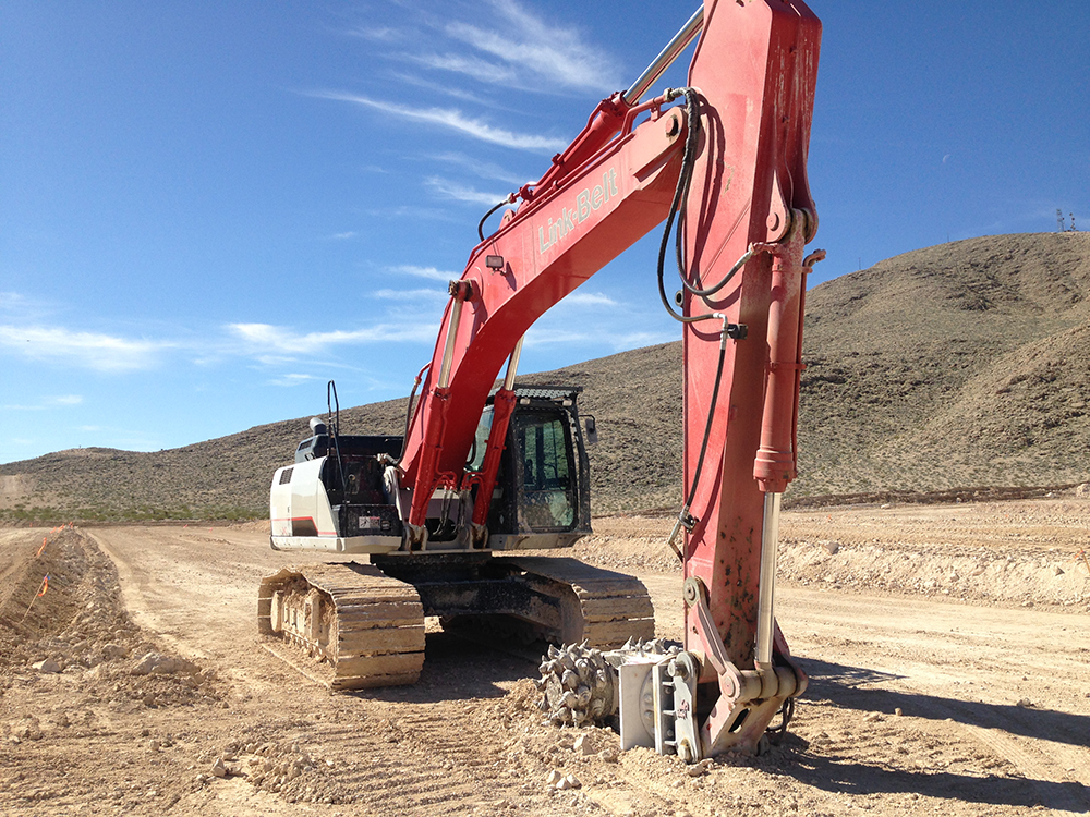 Antraquip AQ5 on Linkbelt 470 - Hard Rock Ledge Removal in Las Vegas ...