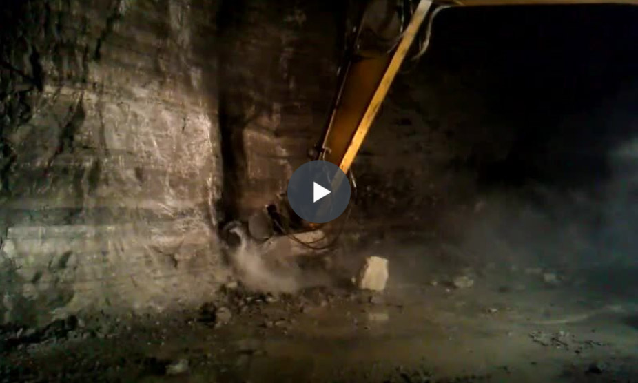 AQ-4 on PC300 Underground Limestone Mine Scaling | Antraquip