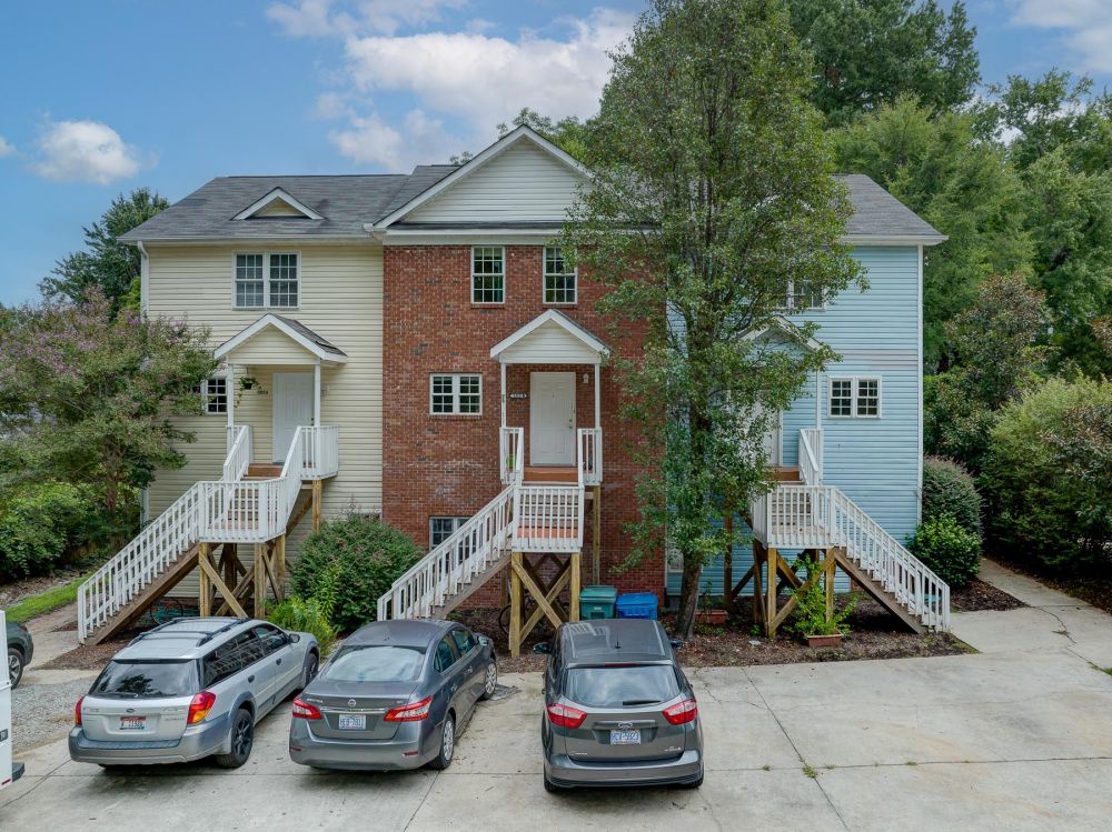 Near Duke - Housing Guide - The Chronicle's guide to housing and dining ...