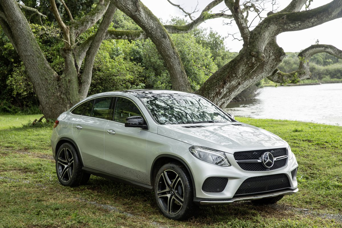 Mercedes Benz Stars In Jurassic World Emercedesbenz