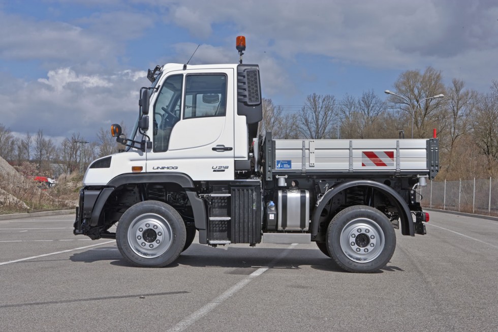 Unimog U 216 to Unimog U 530 Implement Carriers Now More Powerful ...