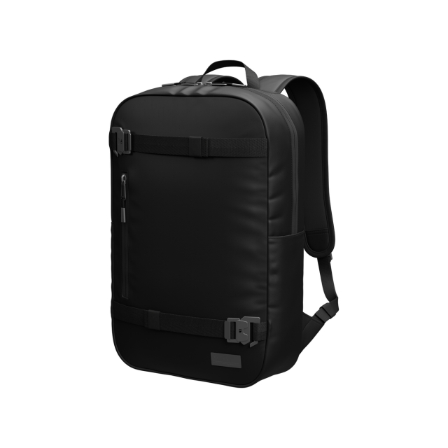 Db Brand / The Varldsvan 17L Backpack