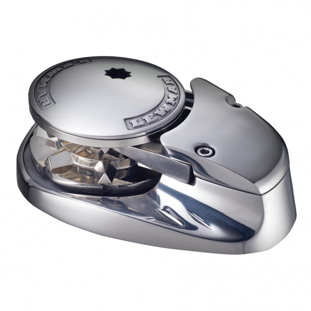 LIPPERT / Lewmar V700 12V 1/4" with Breaker, Rocker Switch and Control Box