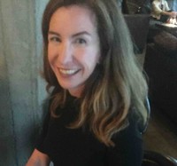 Oracle Employee Deborah Hellinger's profile photo