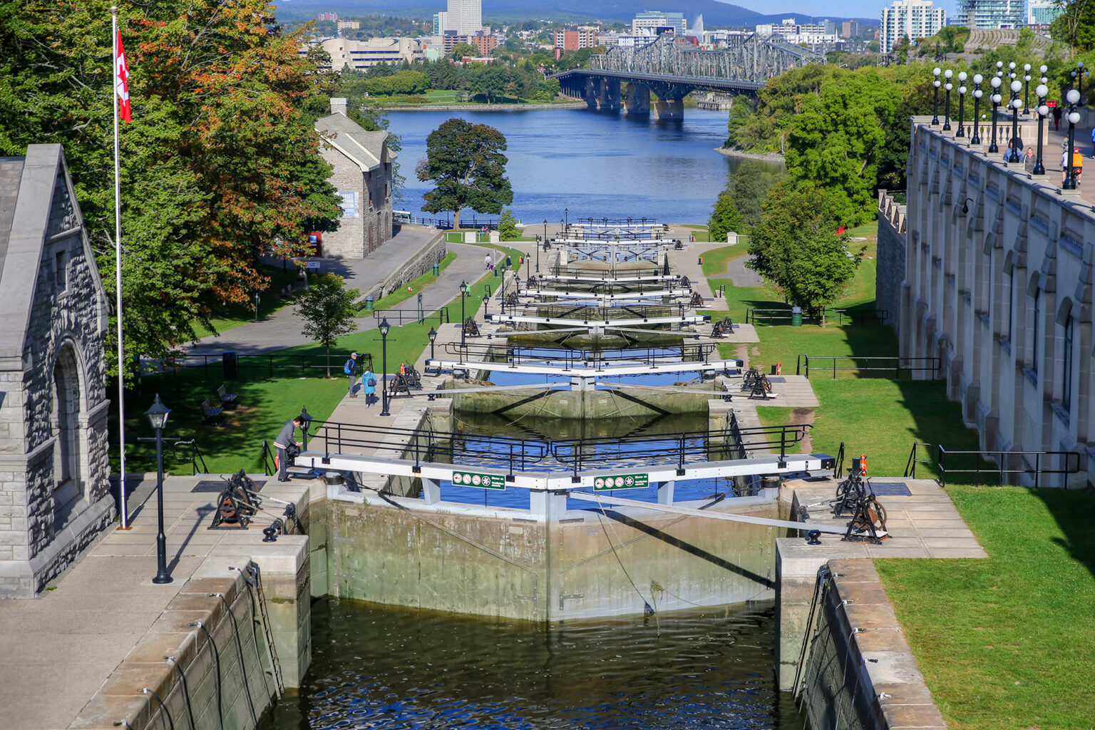 Water Elevators - Passagemaker | The Power Cruising Authority