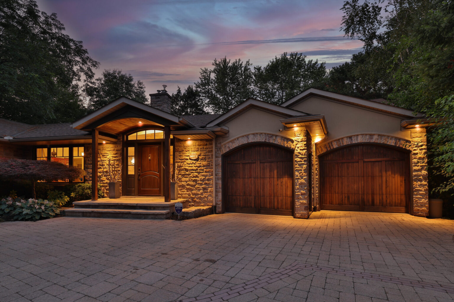 4071 Melba Place, Burlington | Regan Irish