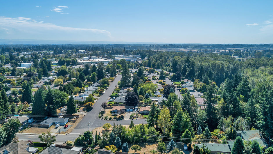 886 N Baker St Canby, Oregon by Larry Burkett