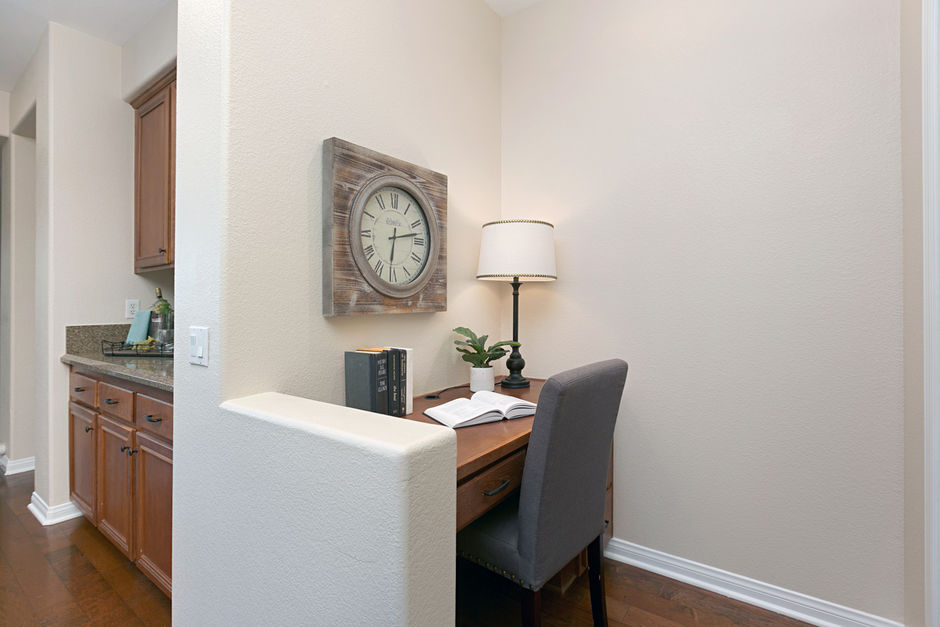 267 Violet Ave San Marcos, California by Barrie & AnneMarie Crake