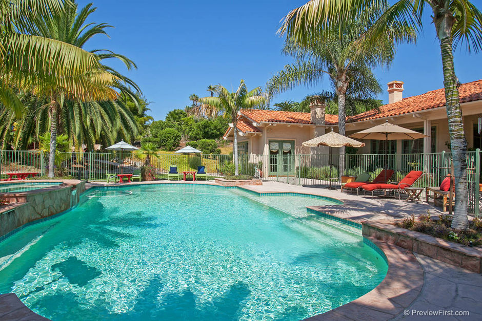 18299 Lago Vista Rancho Santa Fe, California