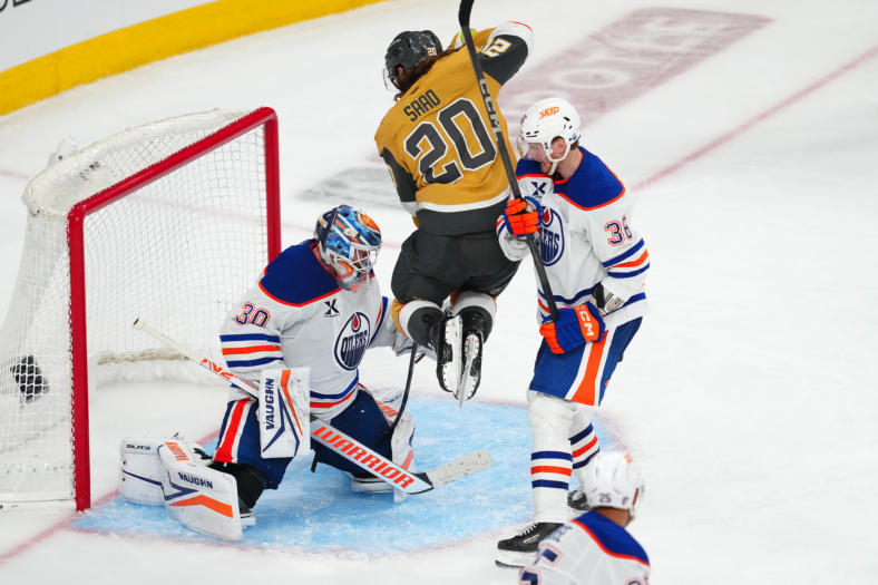 Oilers' 6th straight comeback win gives them 2-0 series lead against ...