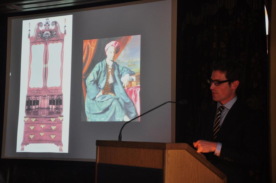 Speaker Makes Art Current | News | The Harvard Crimson