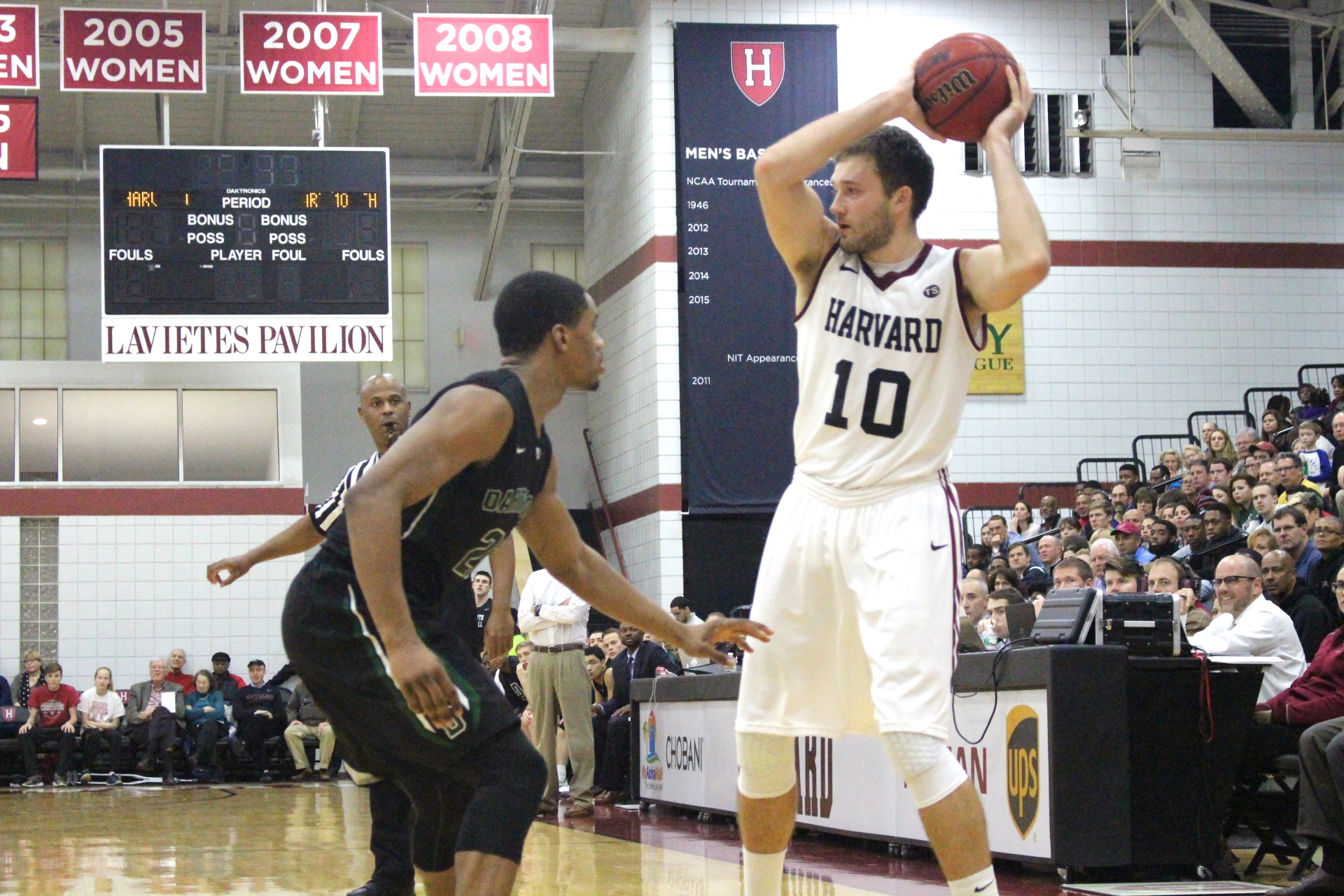NOTEBOOK: Seniors Lead Men's Basketball to First Ivy Win of Season ...