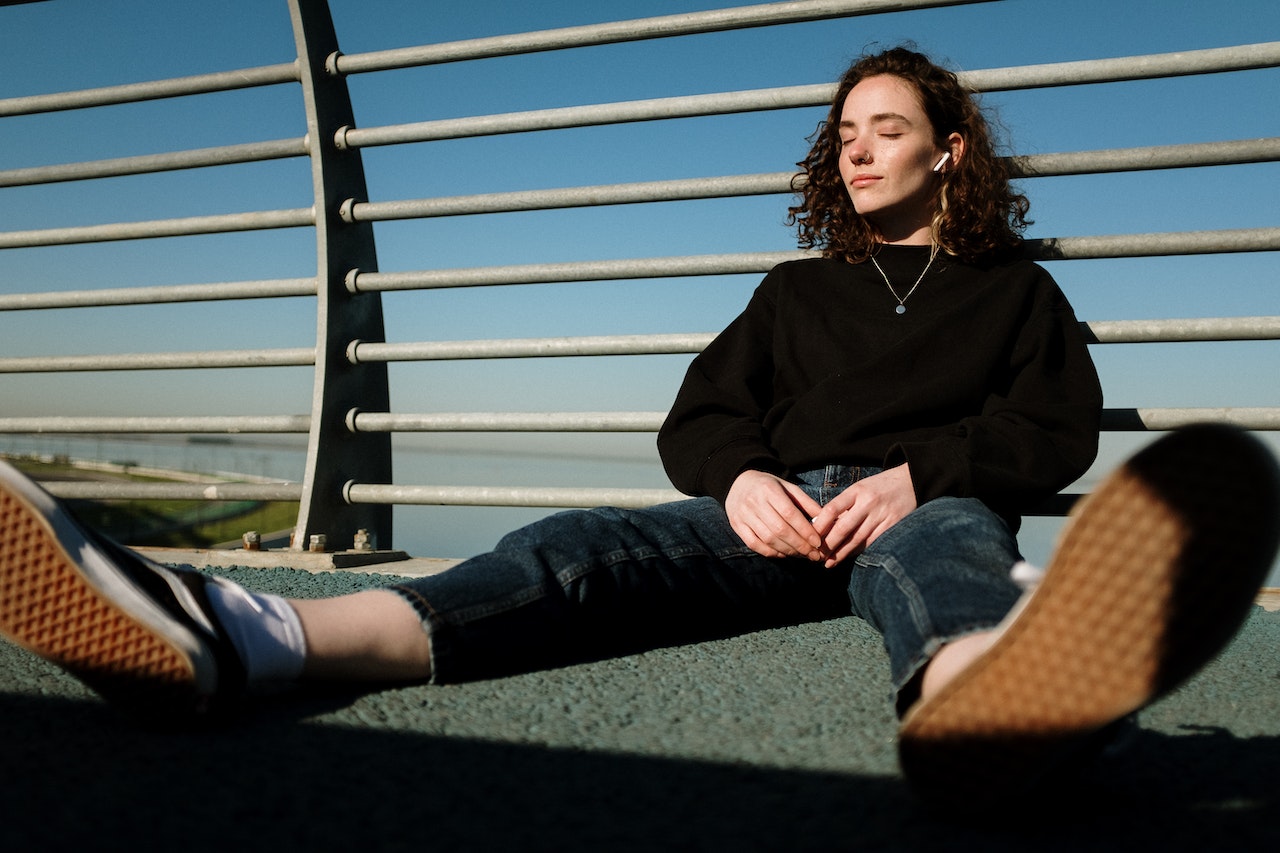 Best Lo-fi Artists to Listen to on Spotify