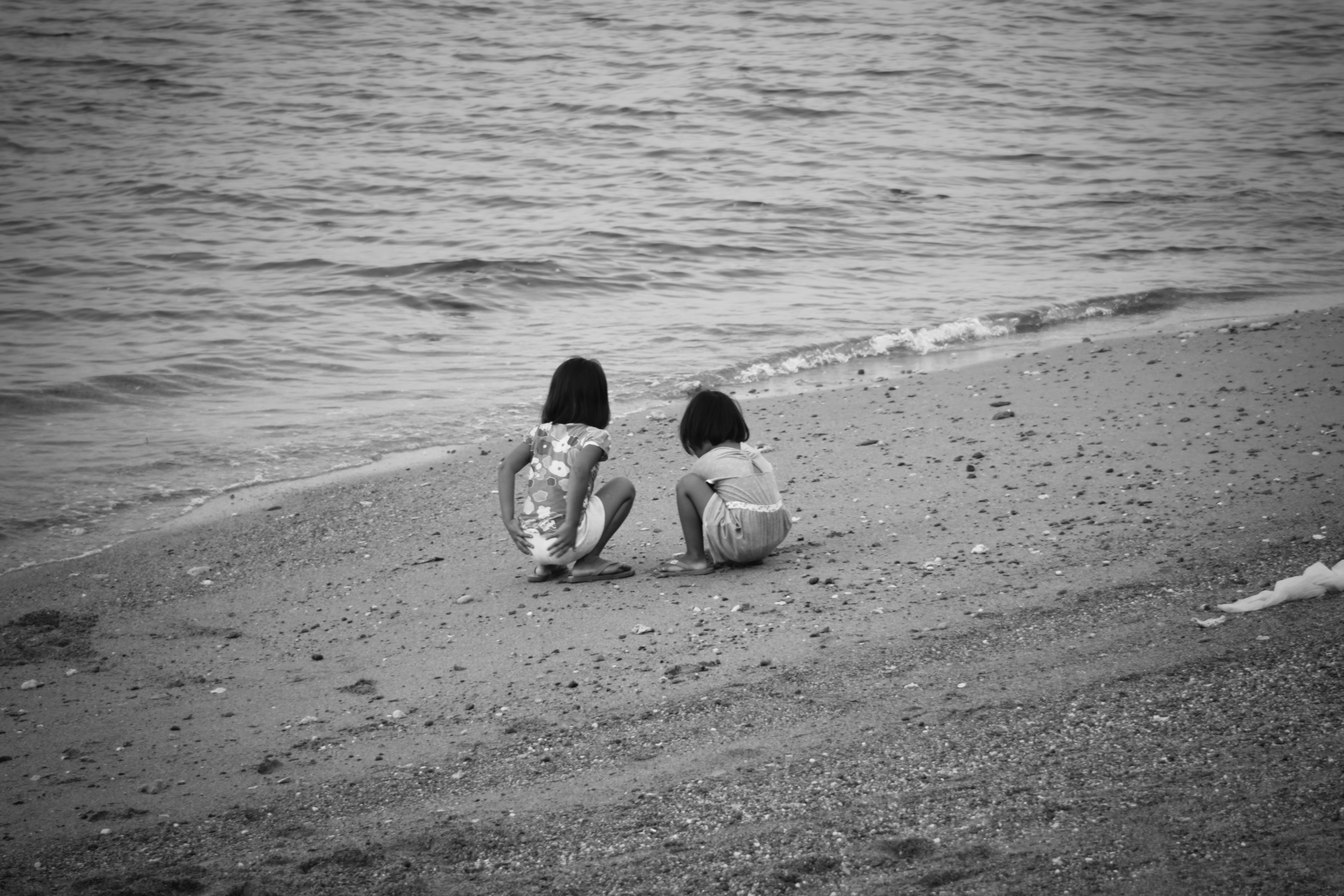 Why Friendships Change: the Psychology of Growing Together and Growing
