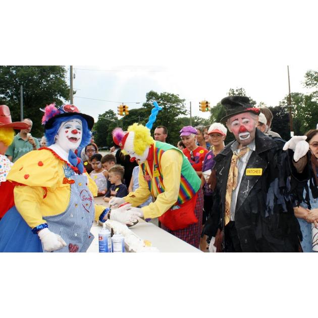 201512 Happiest Clown Moment Photo Contest