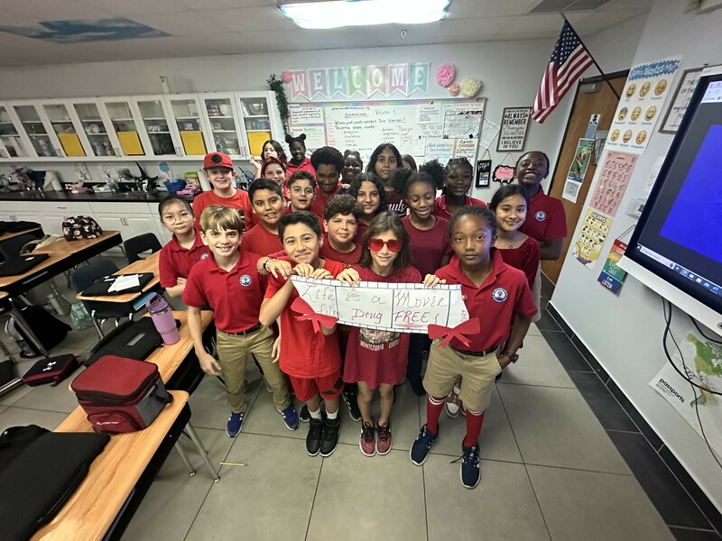 14th National Red Ribbon Week Photo Contest